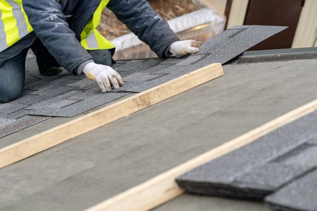 The Ultimate Roof Installation Guide (Easy Steps For 2026)